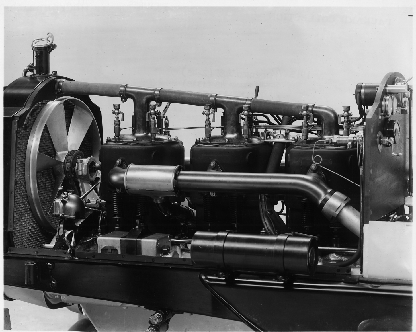 1913 Packard 48 engine detail, three-quarter rear view, left side | DPL ...
