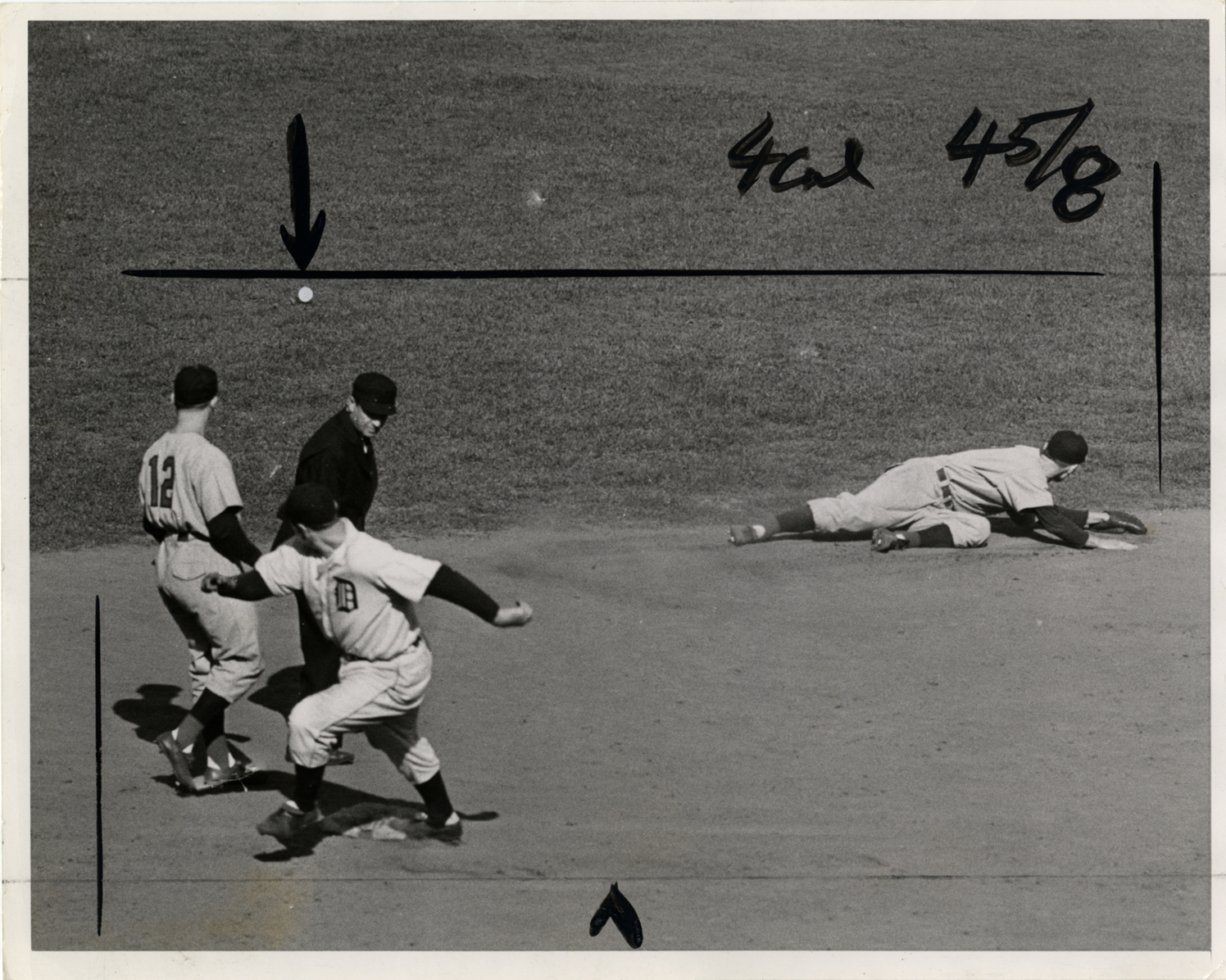 Rudy York rounding second base during 1940 World Series | DPL DAMS