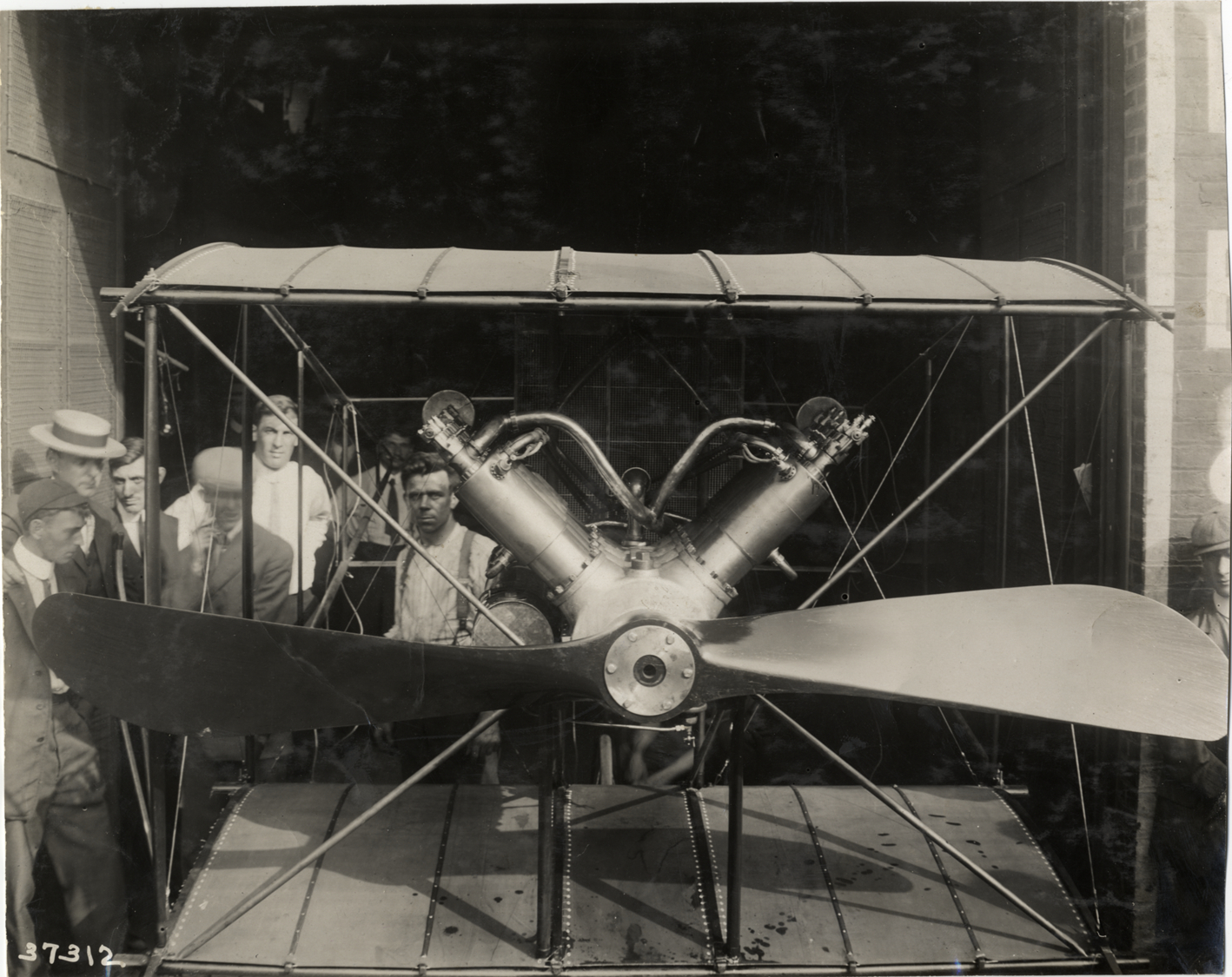 1910 Christie V8 aircraft engine | DPL DAMS