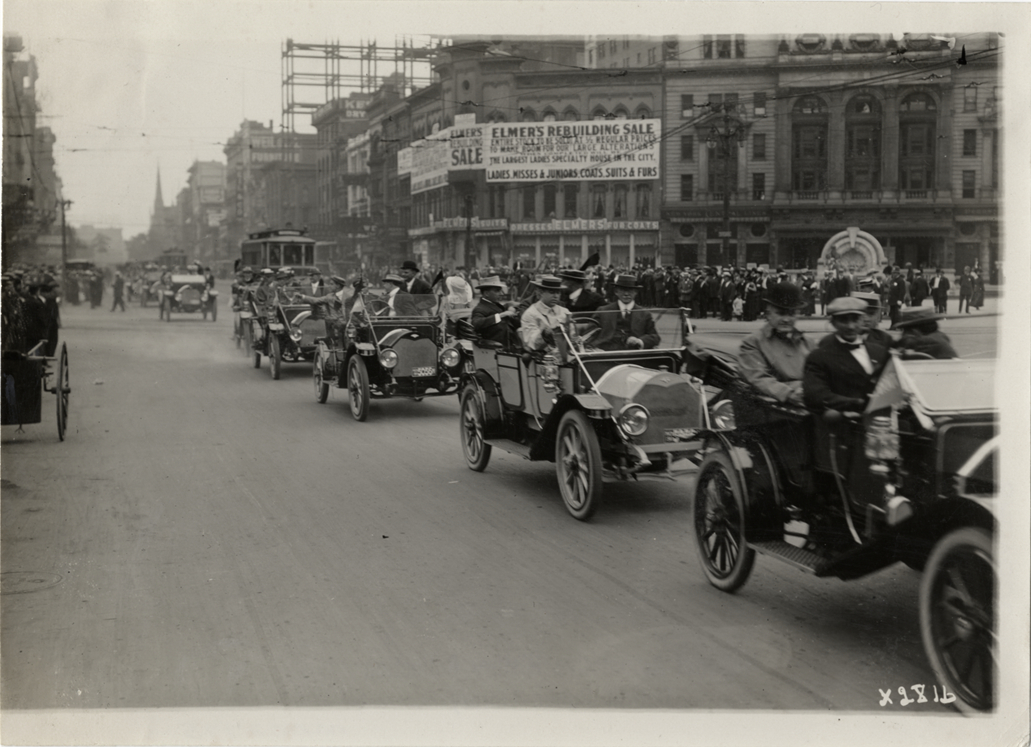 Abbott-Detroit automobiles in parade | DPL DAMS