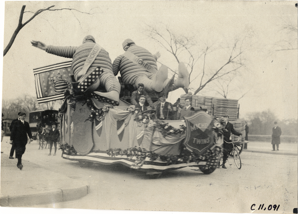 Michelin parade float featuring Michelin Twins, 1909 New York ...