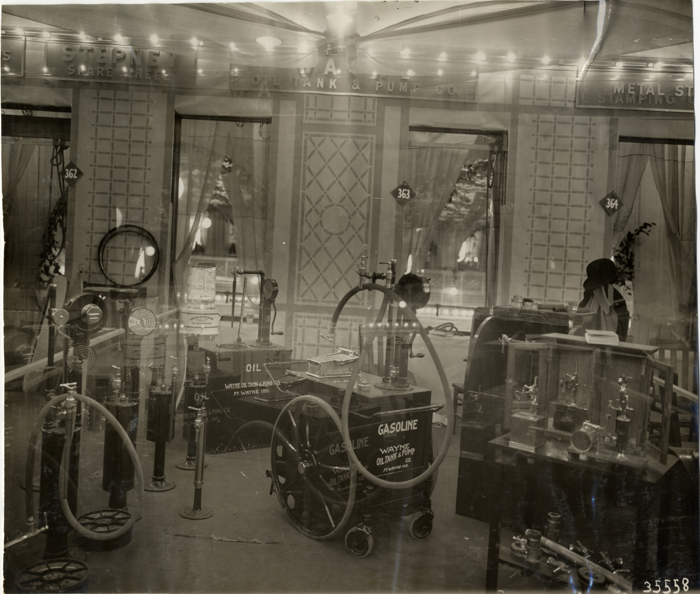 Wayne Oil Tank and Pump Company display at trade show | DPL DAMS