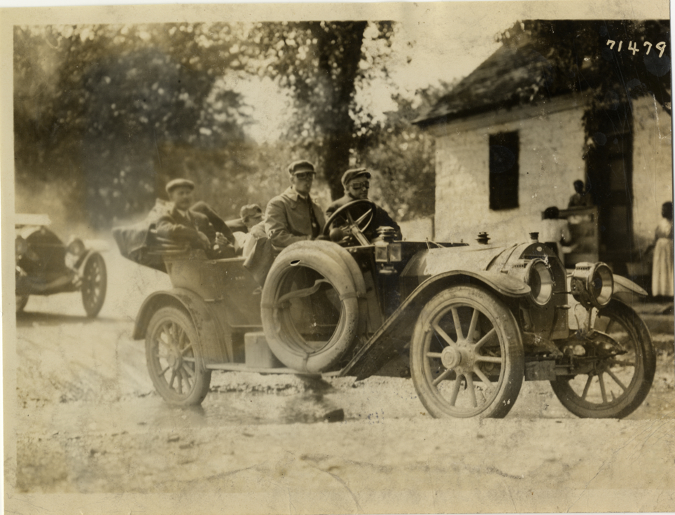Motorists in automobile, 1911 Glidden Tour | DPL DAMS