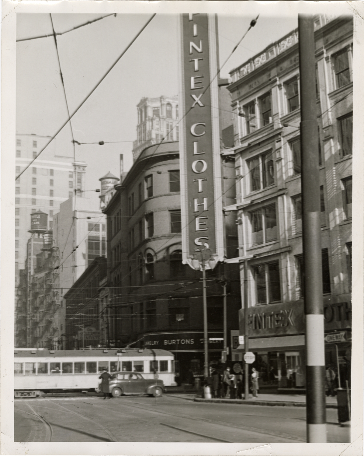 Neon sign for Fintex Clothes | DPL DAMS