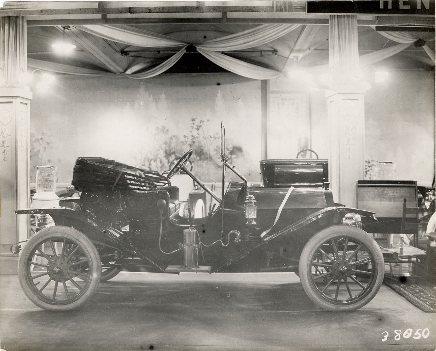 Henry automobile at trade show | DPL DAMS