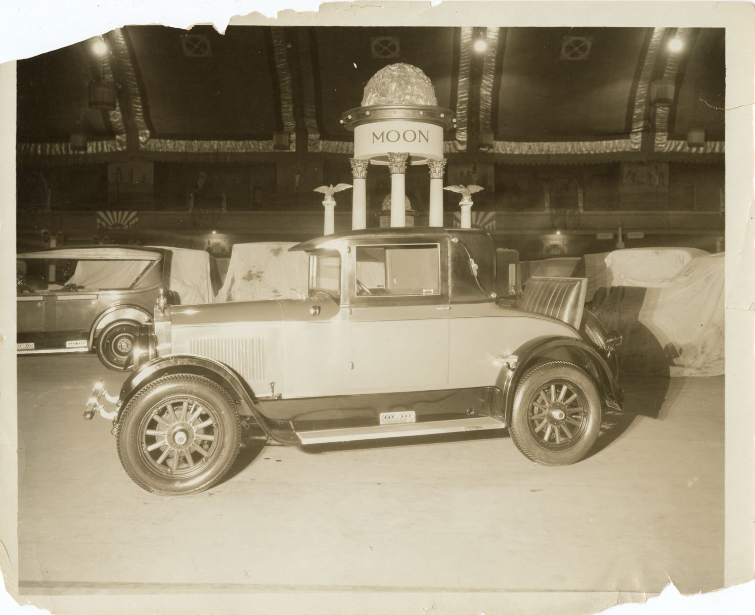 Moon automobile at trade show | DPL DAMS