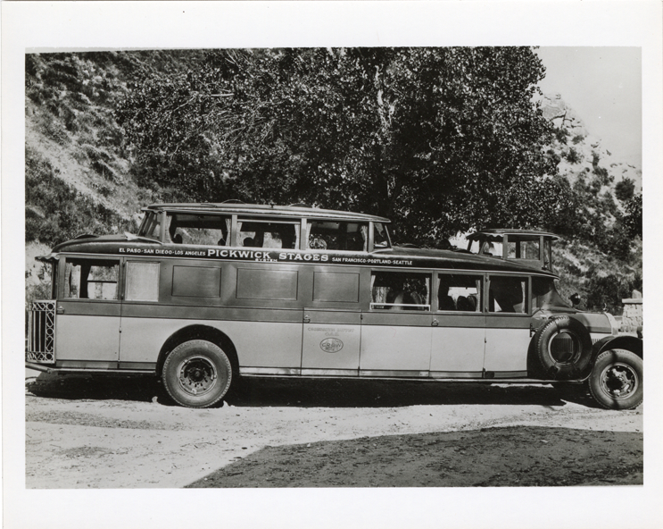 Pickwick Stages "Crow" bus | DPL DAMS