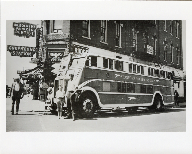 Pickwick Stages Duplex bus, Eastern Greyhound Lines, Muskegon, Michigan ...