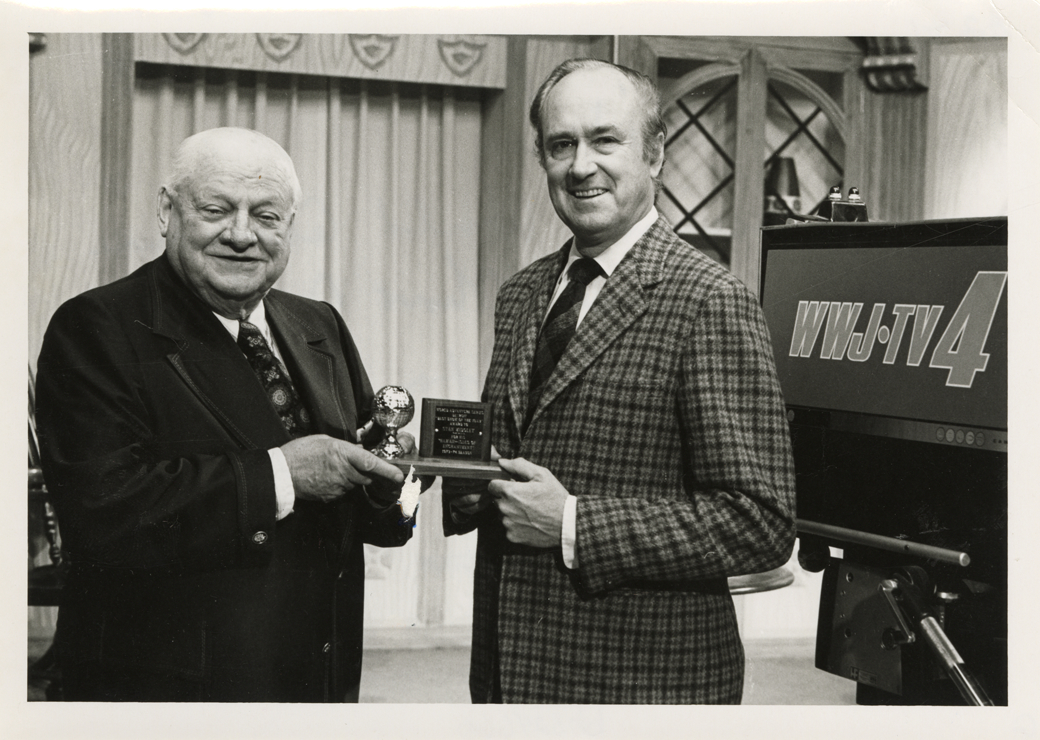 George F. Pierrot presenting award to Stan Midgley | DPL DAMS