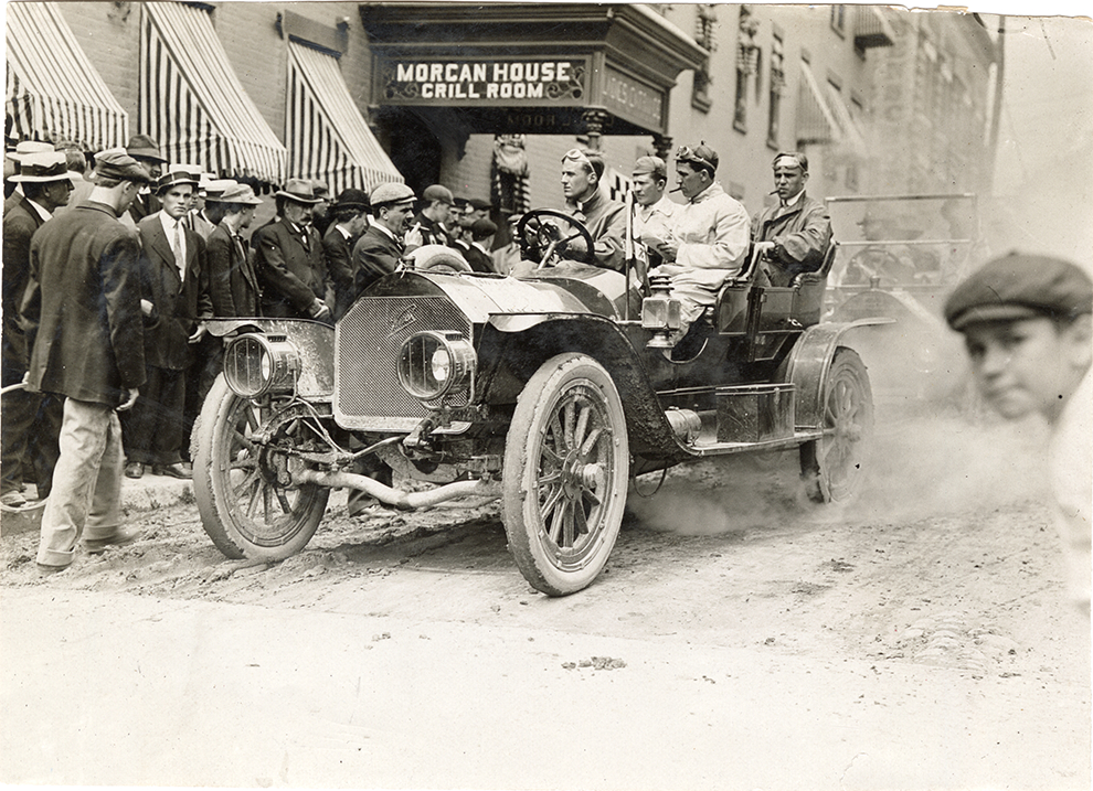 Motorists in Knox automobile in front of Morgan House hotel, 1909 ...