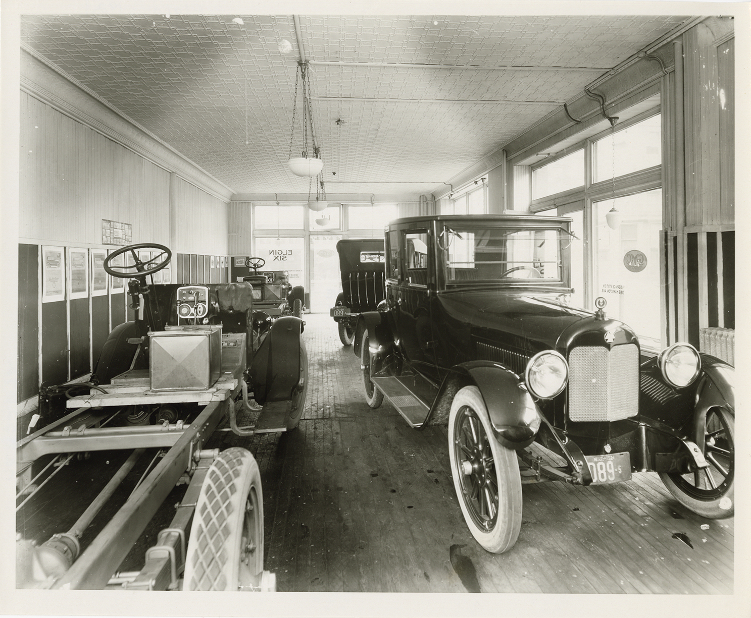1921 Elgin automobiles and chassis in showroom | DPL DAMS